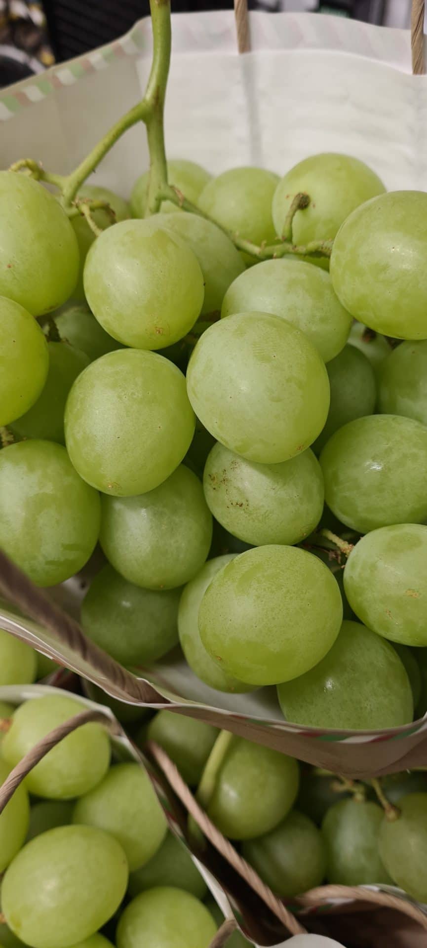 Seedless Grapes White - Leons Fruit Shop